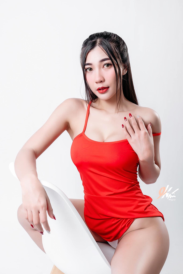 มุก อารีรัตน์ Mook Areerat นางแบบ สาวสวยแซ่บ ลีลา ยั่ว เด็ด โดนใจ